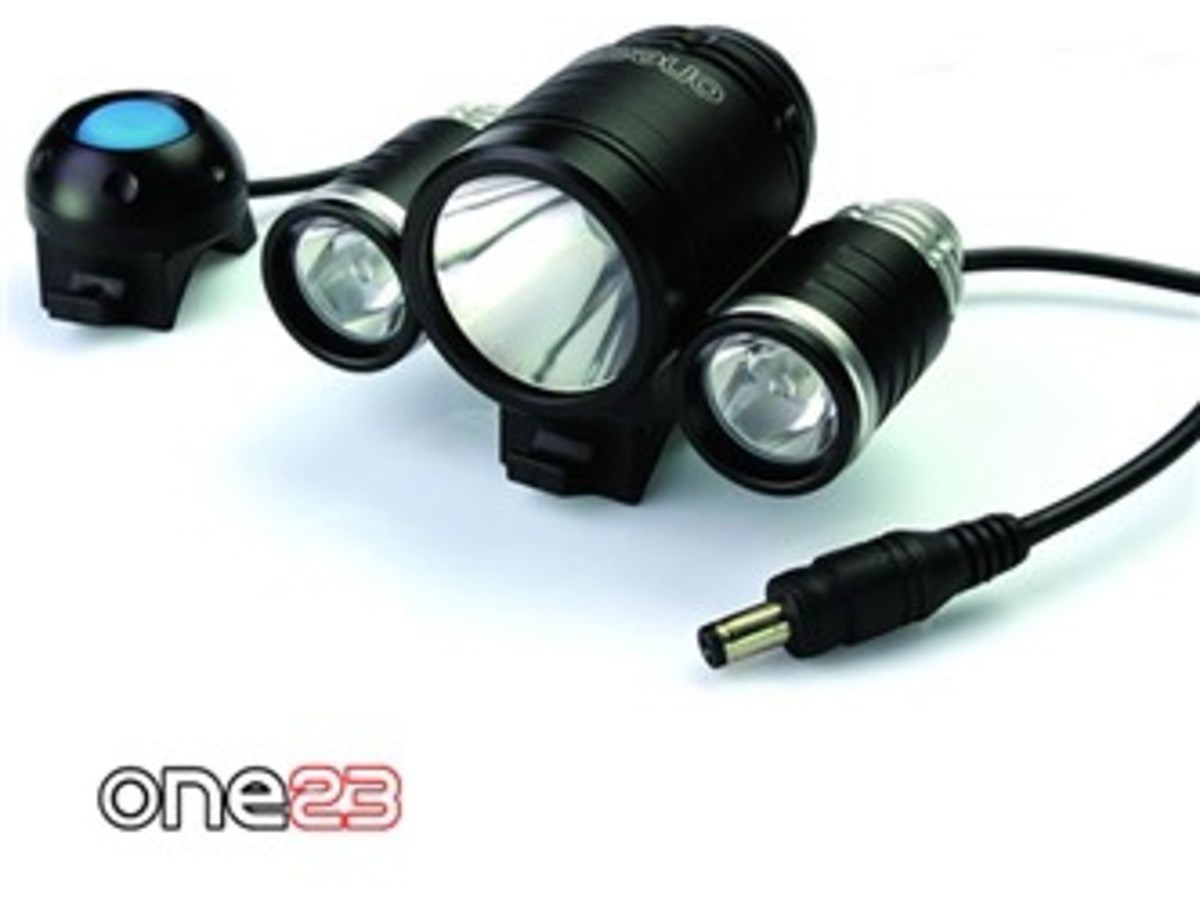 One23 Extreme Bright Triple 1800 Lumen Rechargeable Front Light - Out ...