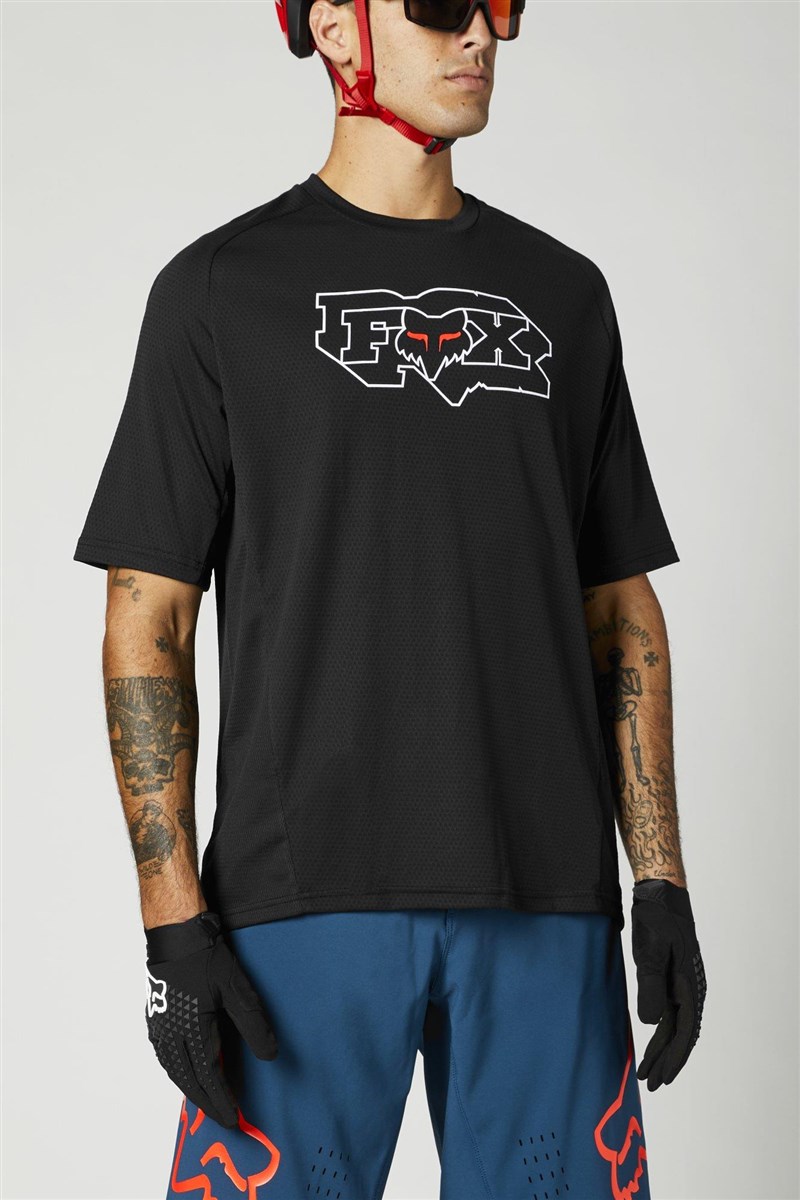 Fox Clothing Defend Short Sleeve Jersey | Tredz Bikes
